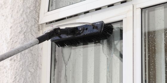 Expert window cleaning service in Perth | Fantastic Services